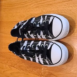 Converse | Shoes | Clearance Converse Ripped Newspaper Low Ox | Poshmark